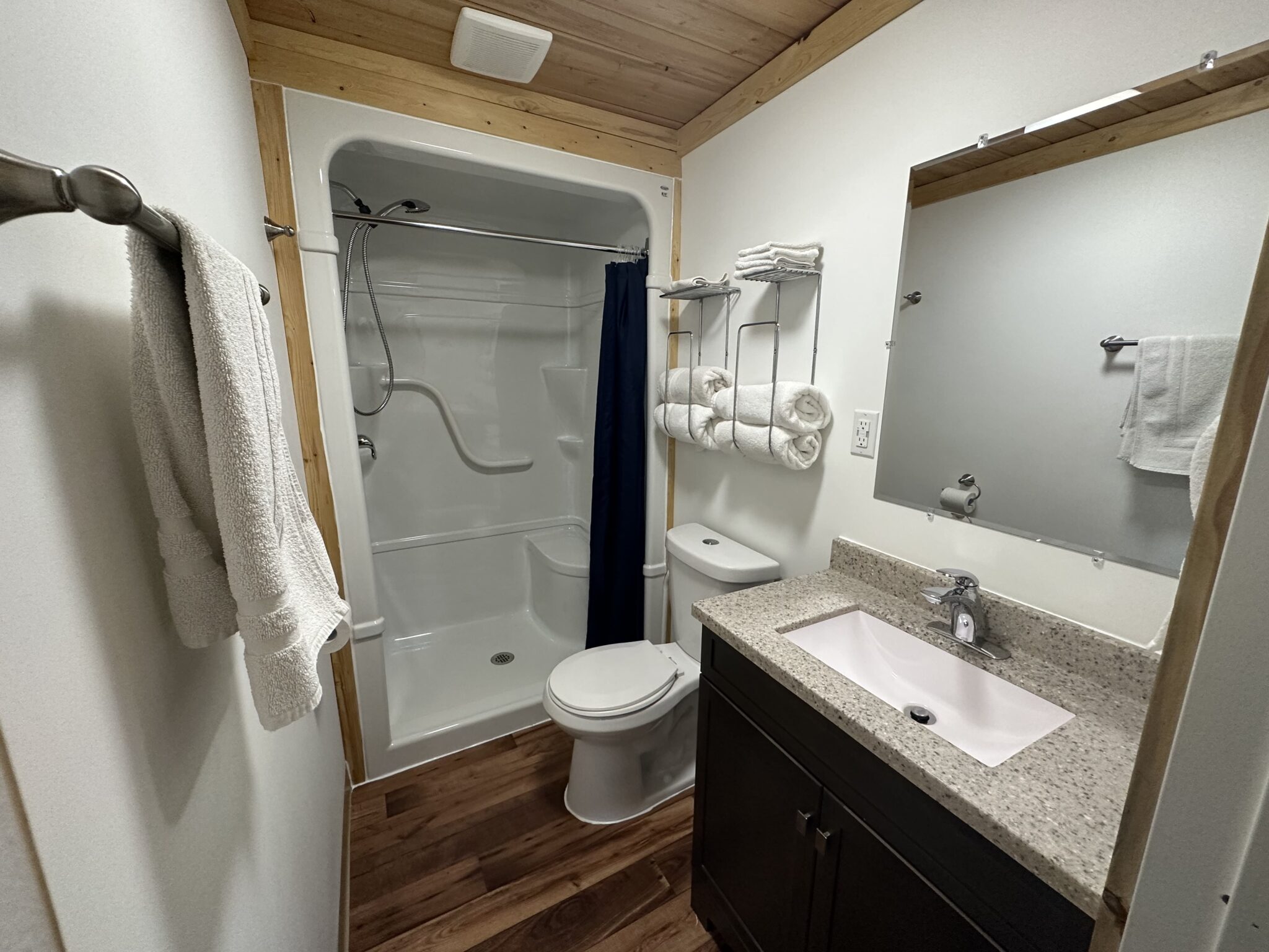 Accommodations | Canada's Fishing & Hunting Vacation Destination | Wekusko Falls Lodge